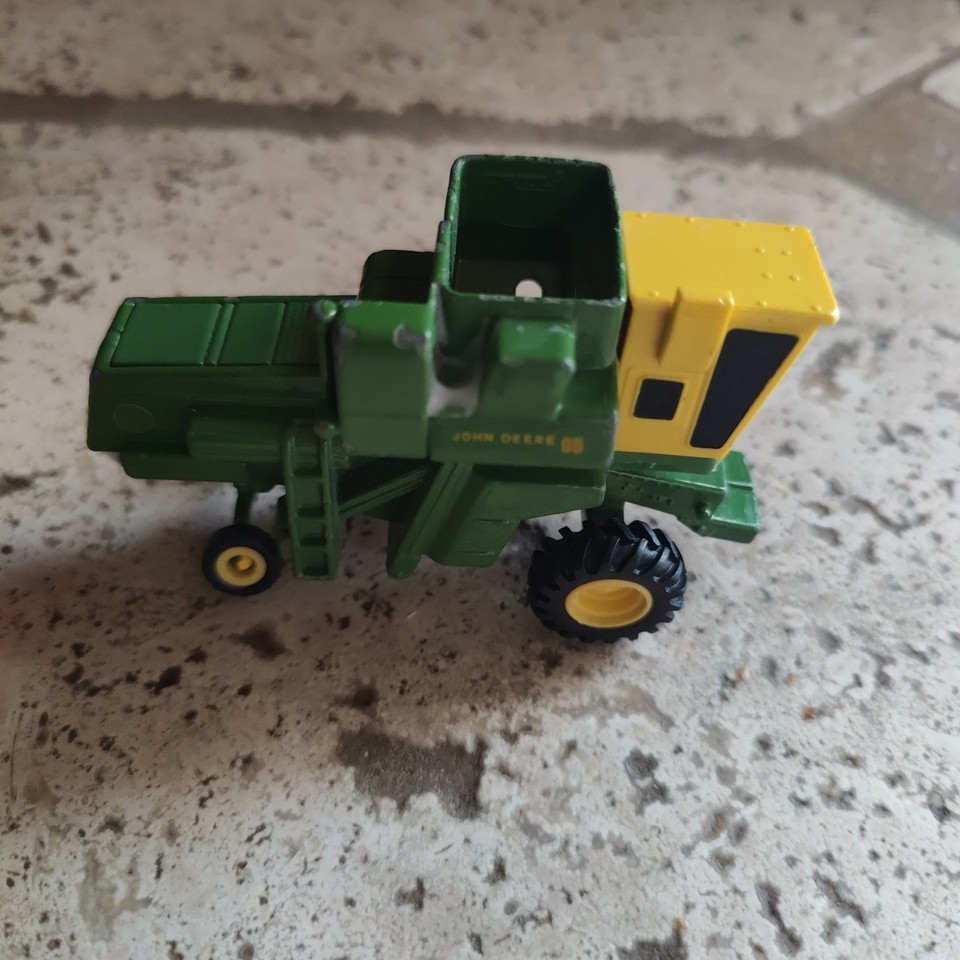 ERTL - 4" Green John Deere 95 Combine - 1:64 Scale MISSING PARTS | eBay