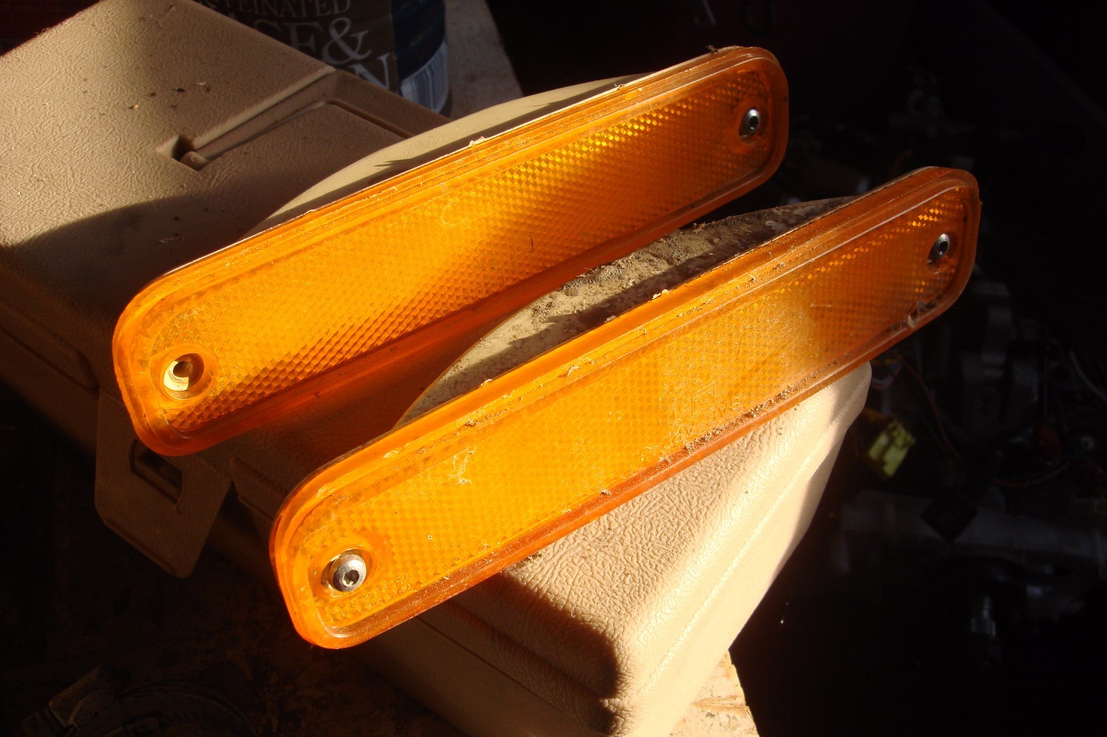 1973-1980 Chevy Truck GMC Side Marker Amber Lens & Base SAE Ap2 3 Sta ...