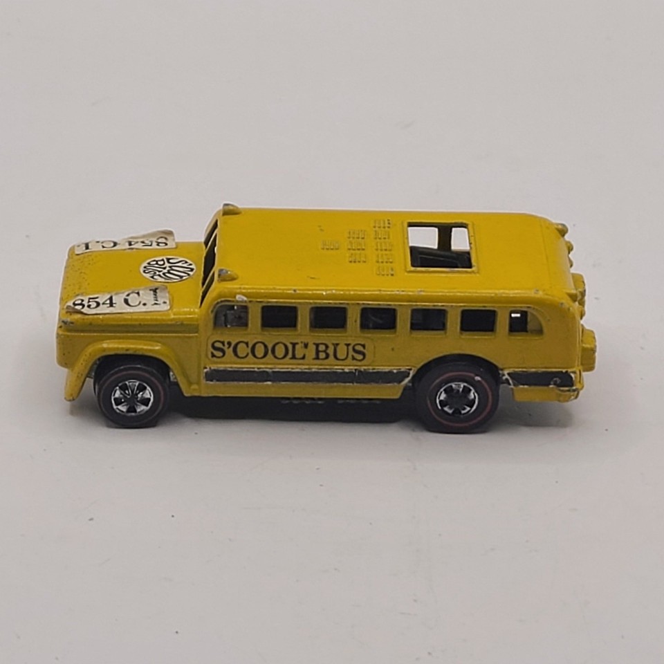 Mint Hot Wheels Redline The Heavyweights S'cool Bus 1970 Yellow minty ...