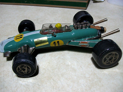 FAMOUS FIRST INDY RACER #11 LOTUS DECANTER By R.E.M. ORIGINALS ITALY ...