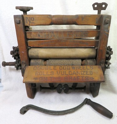 Clothing Wringers - Hand Crank Clothes Wringer