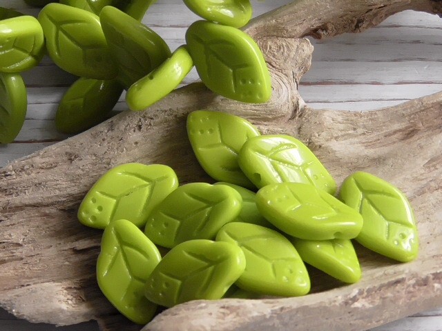 12 - 12x8mm CZECH OPAQUE CHARTREUSE GASPEITE GREEN LEAF LEAVES GARDEN ...