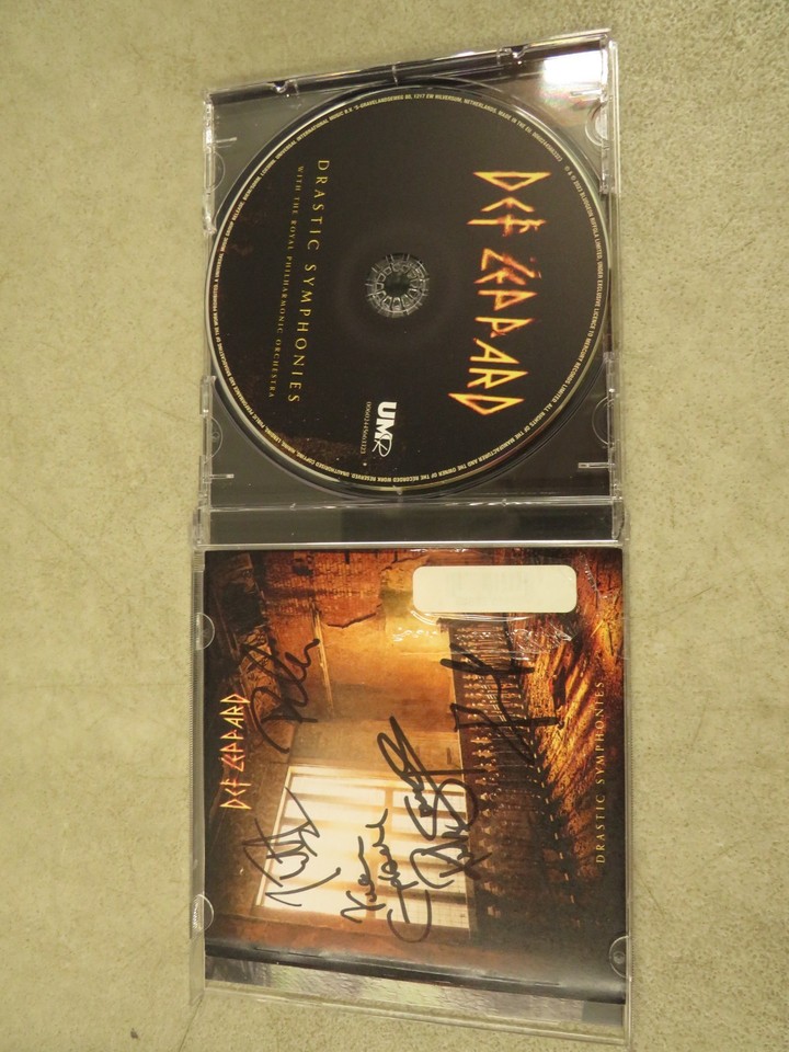 Signed Insert Def Leppard Drastic Symphonies 2023 CD UMR 00602445663323 ...