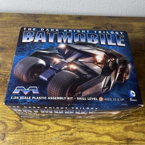 MOEBIUS MODELS Batmobile The Dark Knight Trilogy 1:25 Plastic Assembly ...
