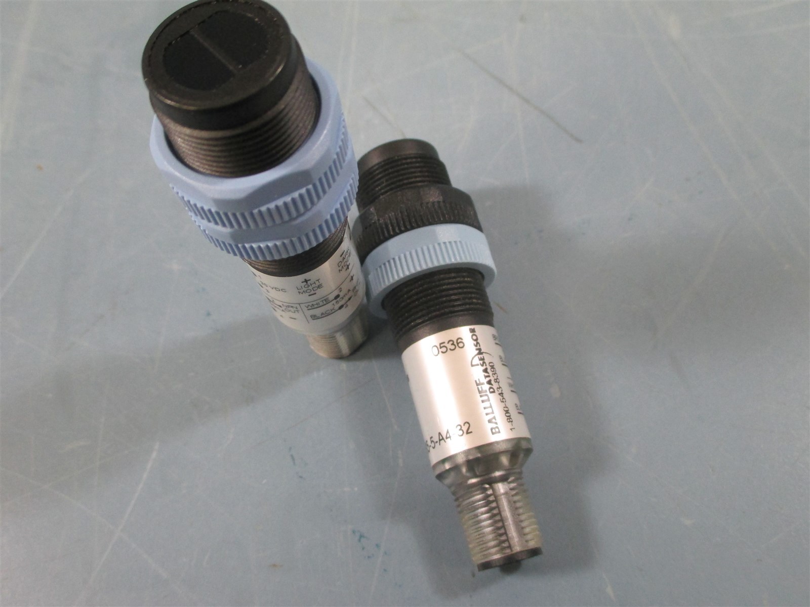 Balluff Proximity Switch Model BOS-S5-5-A4-32 10-30 VDC - Used | eBay