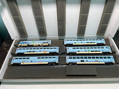 K2 Walthers Athearn Ho Scale 2002 Tracks In The Sand AMD Locomotive & 5 ...