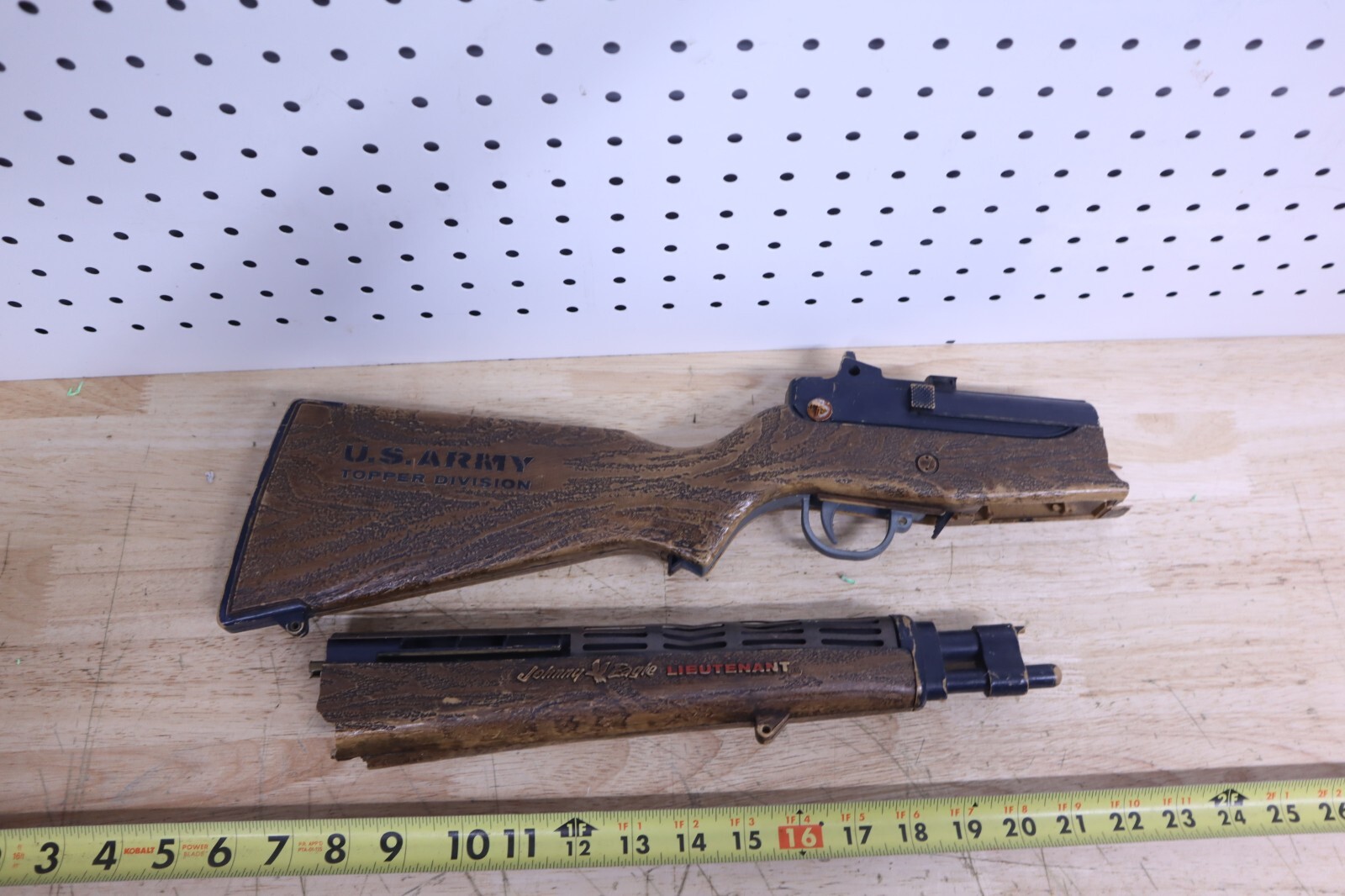 Vintage Original Johnny Eagle Lieutenant toy Rifle 1960's *Damaged ...