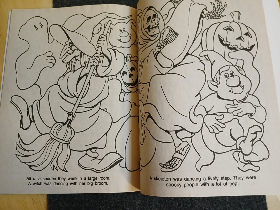 GHOSTS! GHOSTS! GHOSTS! KIDS' Coloring Book 2000 Unused U.S.A. | eBay