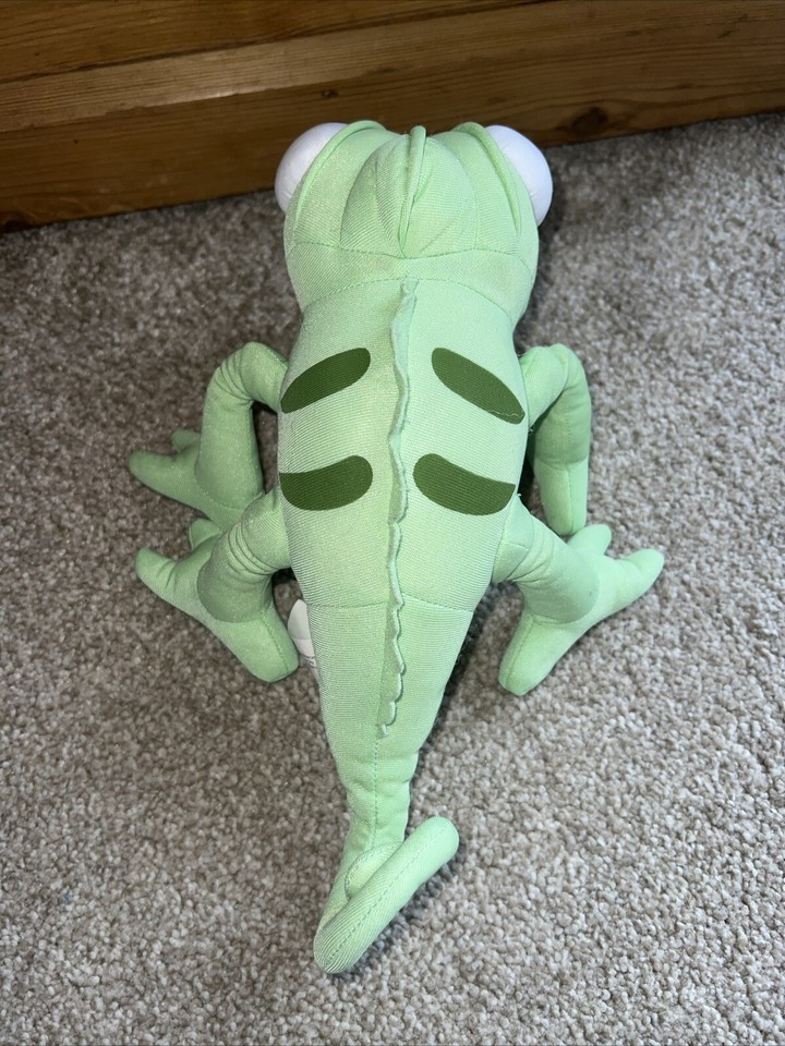 Disney Tangled Rapunzel Pascal the Chameleon Jakks Pacific 12” Soft Toy ...