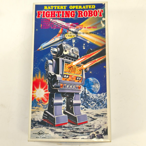 Vintage 1970's - Battery Operated Fighting Robot - Working - Boxed | eBay