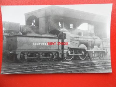 PHOTO SR EX SECR CLASS D1 LOCO NO 31502 AT DOVER 14/7/50 | eBay UK
