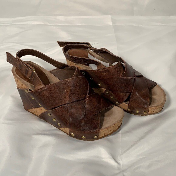 Antelope Leather Strap Wedges - Gem