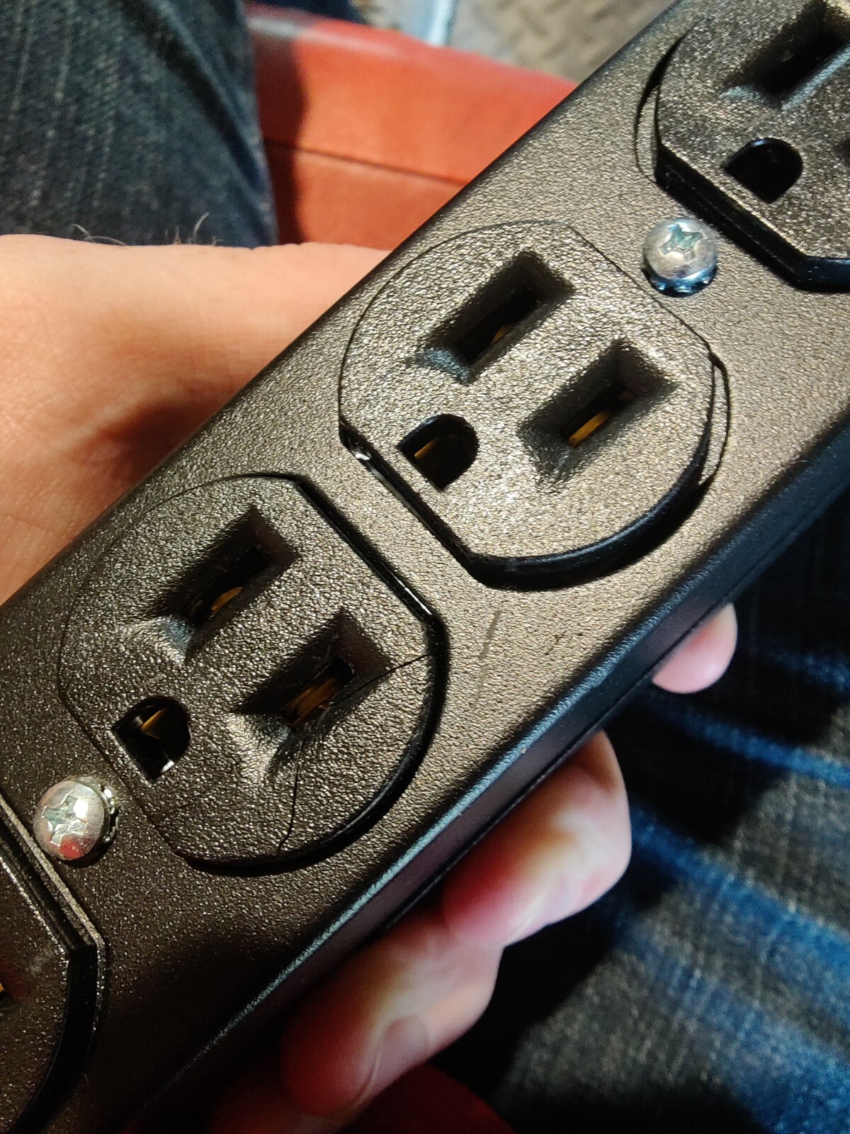 APC Basic Rack PDU 10-Outlet Power Distribution Unit AP9562 120V 15A | eBay