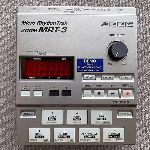 Zoom MRT‑3 Micro RhythmTrak Drum Machine 7 Velocity Pads MIDI Portable ...