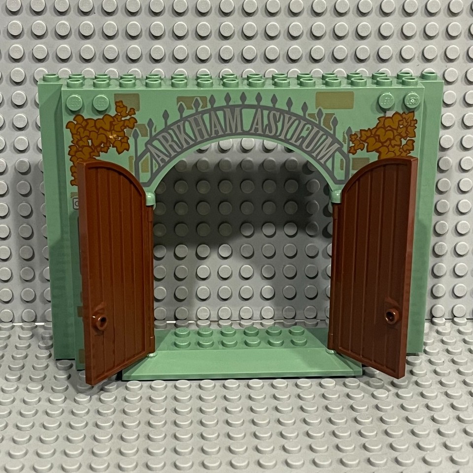 LEGO Panel 4x16x10 with 'ARKHAM ASYLUM' Bricks Leaves Tube & Lock ...