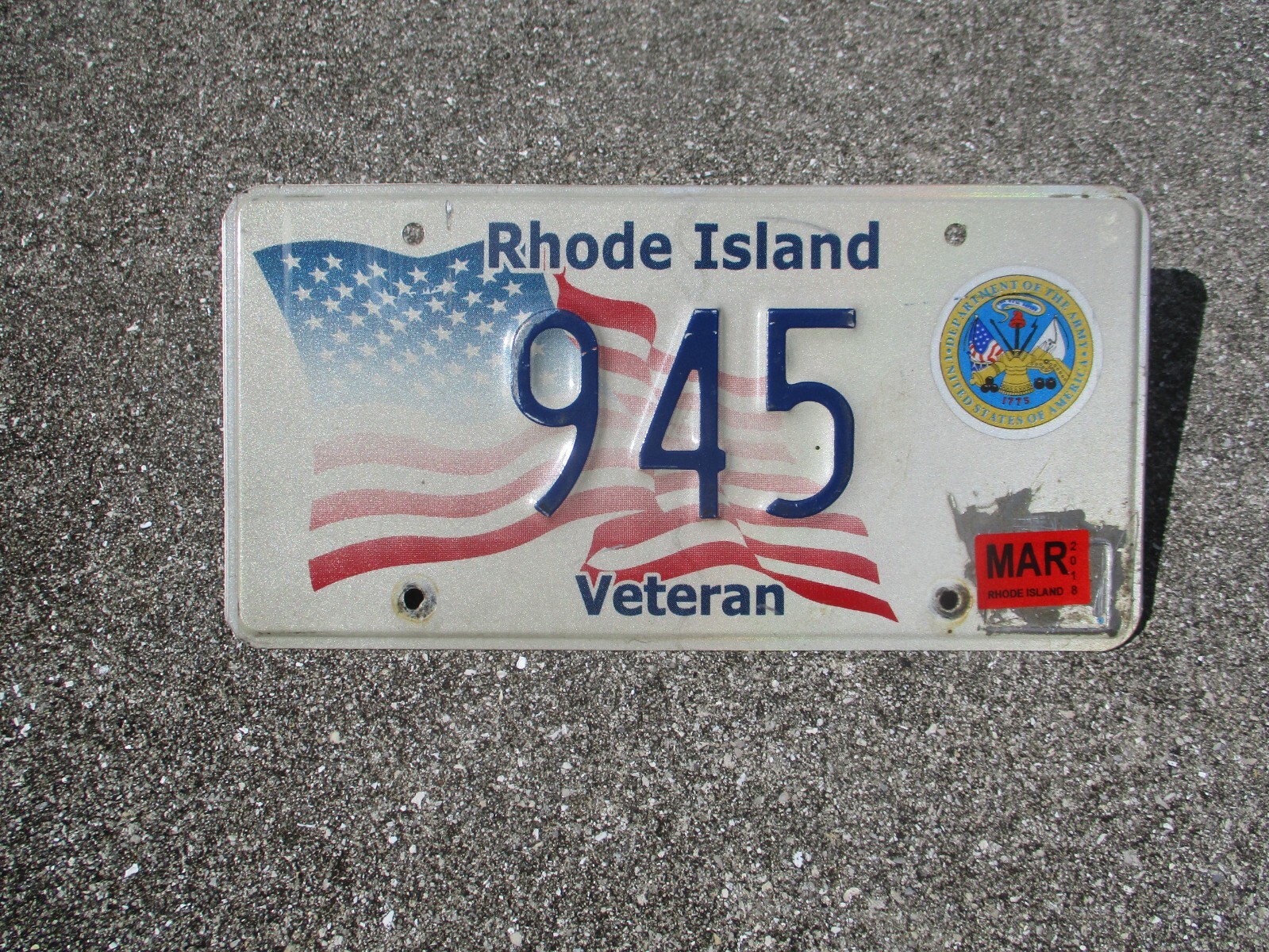 Rhode Island Veteran 2018 license plate # 945 | eBay
