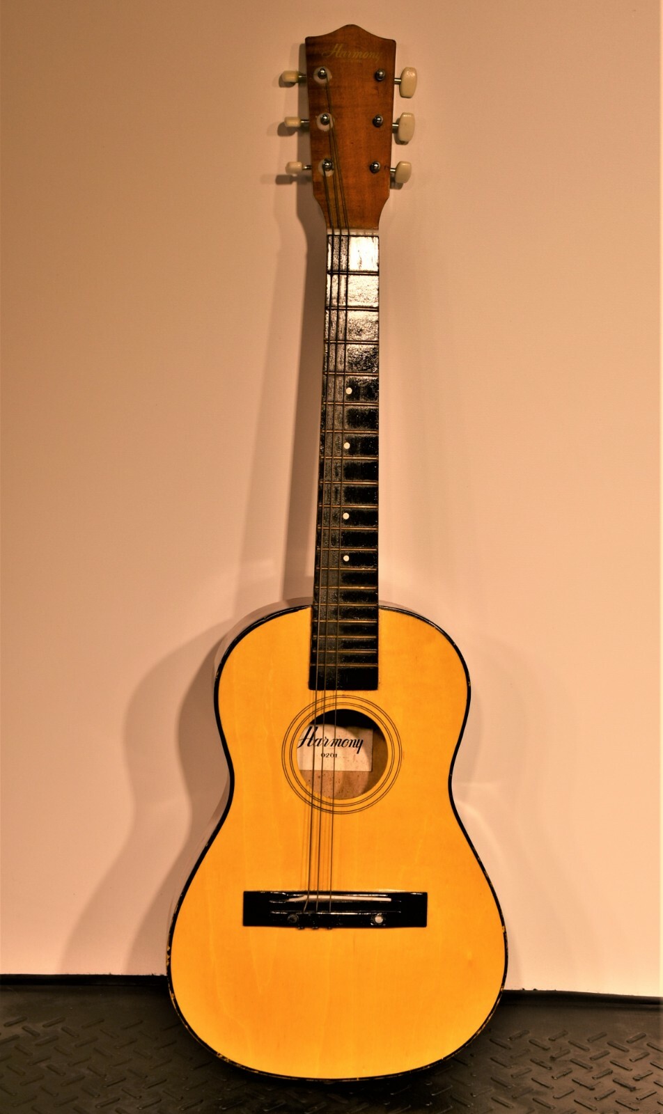 Vintage Harmony Guitars for Sale