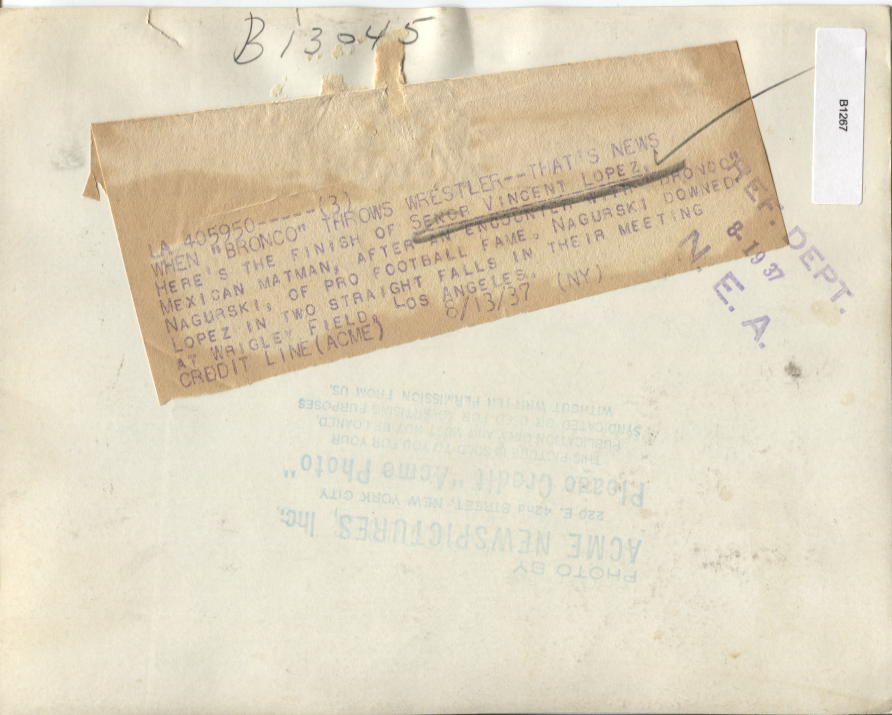 1937 Press Photo Wrestler Senor Vincent Lopez after Wrestling Match w ...