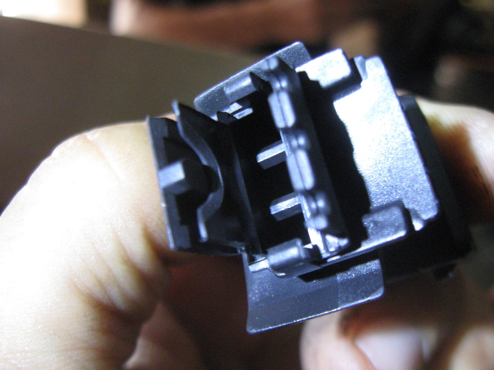 Origina Bosch 1230329036 Car Terminal Connector Flange BMW Audi VW Benz ...