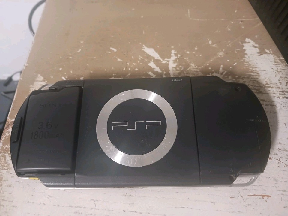 Sony PSP 1001 PlayStation Handheld Console System Parts/Repair Cracked ...