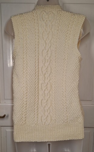 Vintage Retro Hand knitted Cream Chunky Aran Cable Knit Tank Top Pit to ...