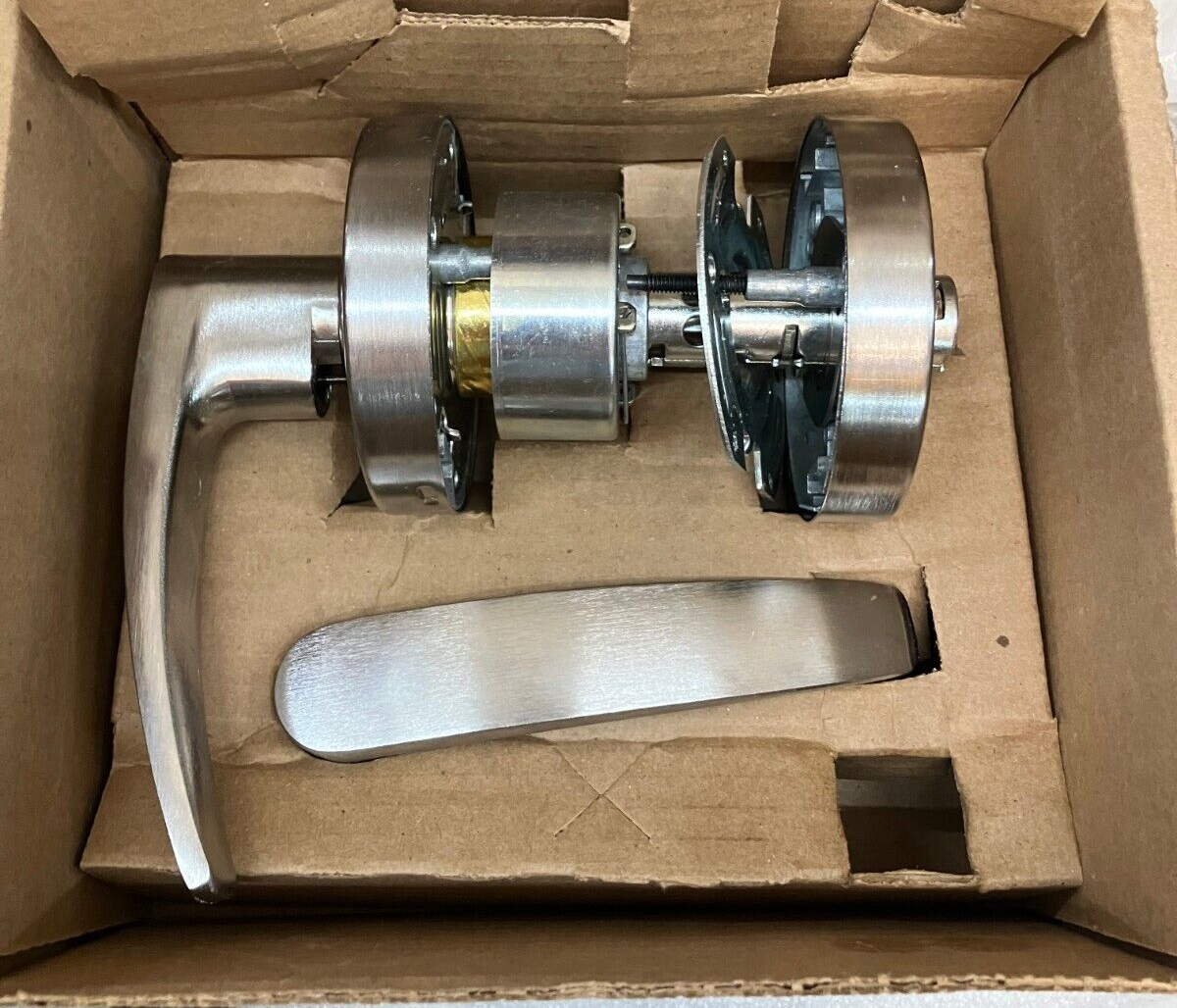 *NEW IN BOX* Sargent Assa Abloy 28-7U15-Lb-26D 1 1/4 7 Line Lever Lock ...
