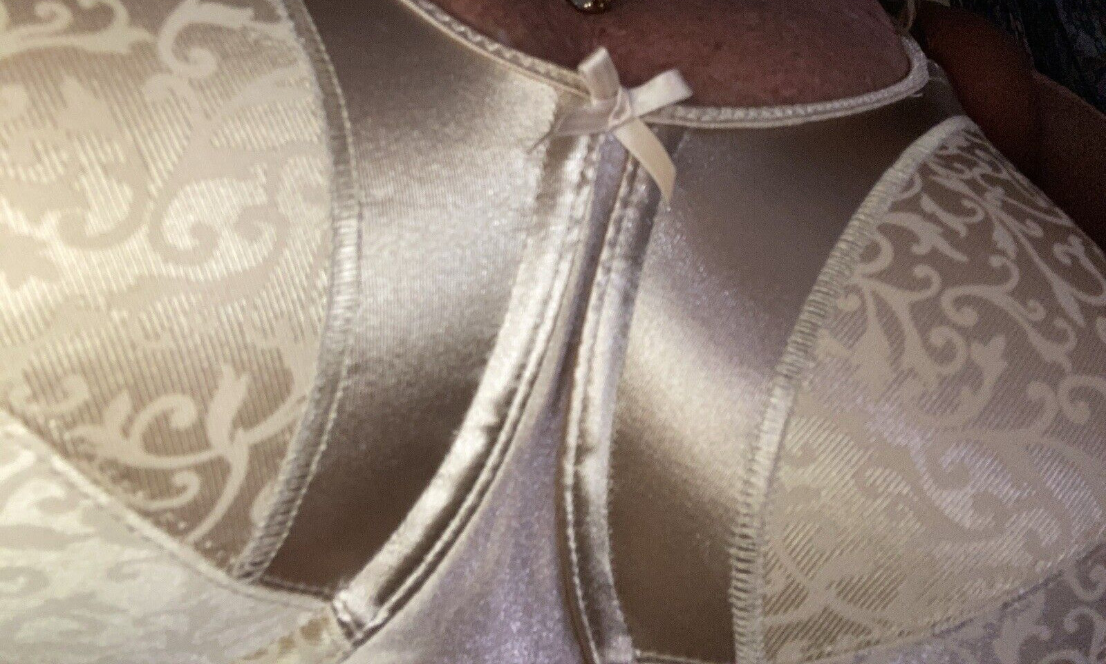 vtg SATIN SHINY GOLD SILKY 36 DD BRA BRASSIER NEW BALI - Gem