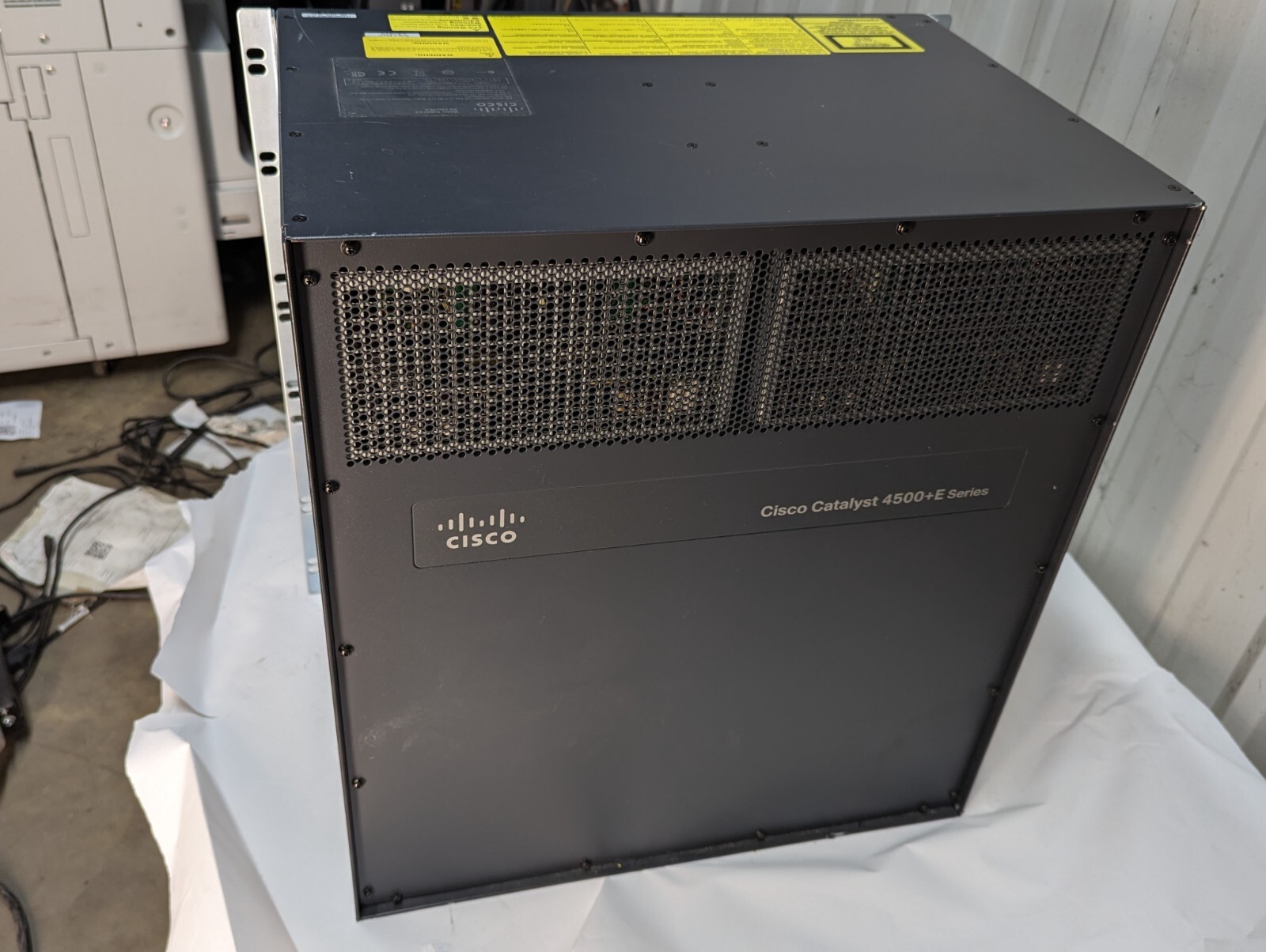 Cisco Catalyst WS-C4507R+E 7 Slot Chassis w 2x WS-X45-SUP7-E 5x WS ...