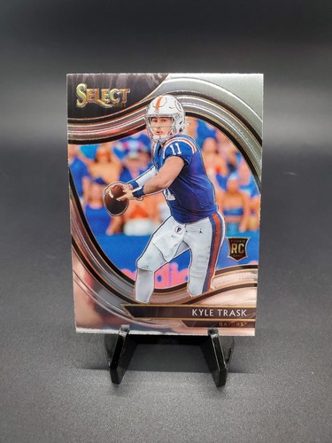 2021 Panini Chronicles Select Draft Picks #265 Kyle Trask Field Level ...