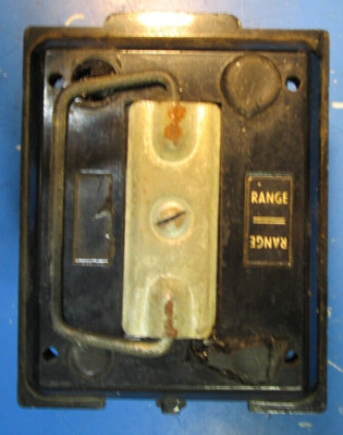 Fuse Blocks & Holders - Pull Out Fuse Block