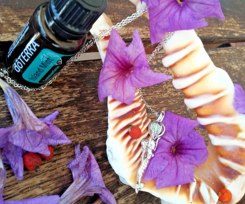 High Quality Silver Plated (MERMAID) Essential Oil (DIFFUSING) Pendant ...