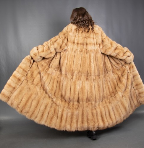 15690 GORGEOUS JOOP REAL GOLDEN RUSSIAN SABLE FUR COAT EXTRA LONG PELZ ...