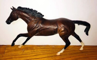 Breyer Horse Cigar Traditional Famous Thoroughbred Stallion Bay Race ...