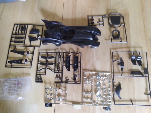 Batmobile Body, Chassis, Interior, Engine, Glass, Trim- AMT 1/25 ...