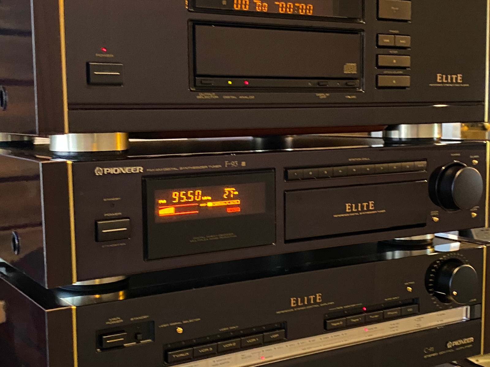 Pioneer Elite Vintage System - Best of the Era CD, Pre, Amp, and Tuner ...