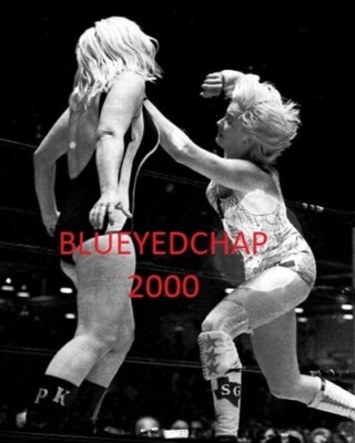 SUSAN GREEN VS PAULA KAYE WRESTLER 8 X 10 WRESTLING PHOTO NWA | eBay