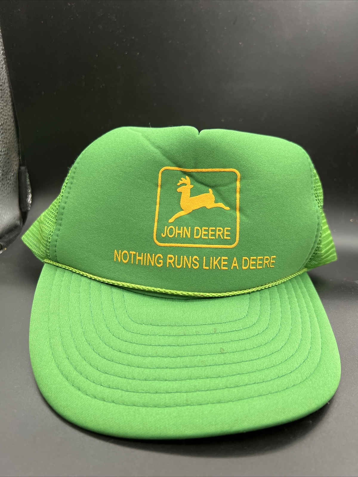 VINTAGE JOHN DEERE VINTAGE ICONIC TRUCKER HAT IN GREA… - Gem