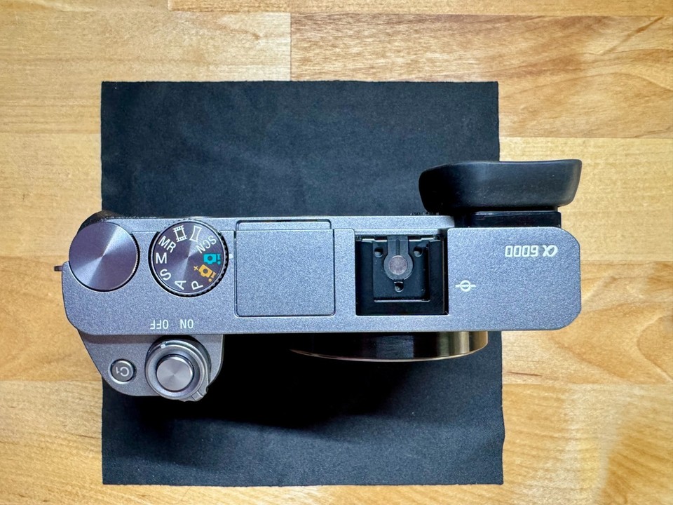 Sony Alpha a6000 Mirrorless Camera (Gray) w/ 16-50mm Lens (1861 Shutter ...
