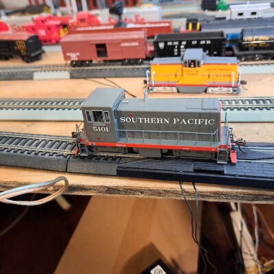 HO Bachmann 60601 SP Southern Pacific GE 70-Ton Diesel Switcher #5101 w ...