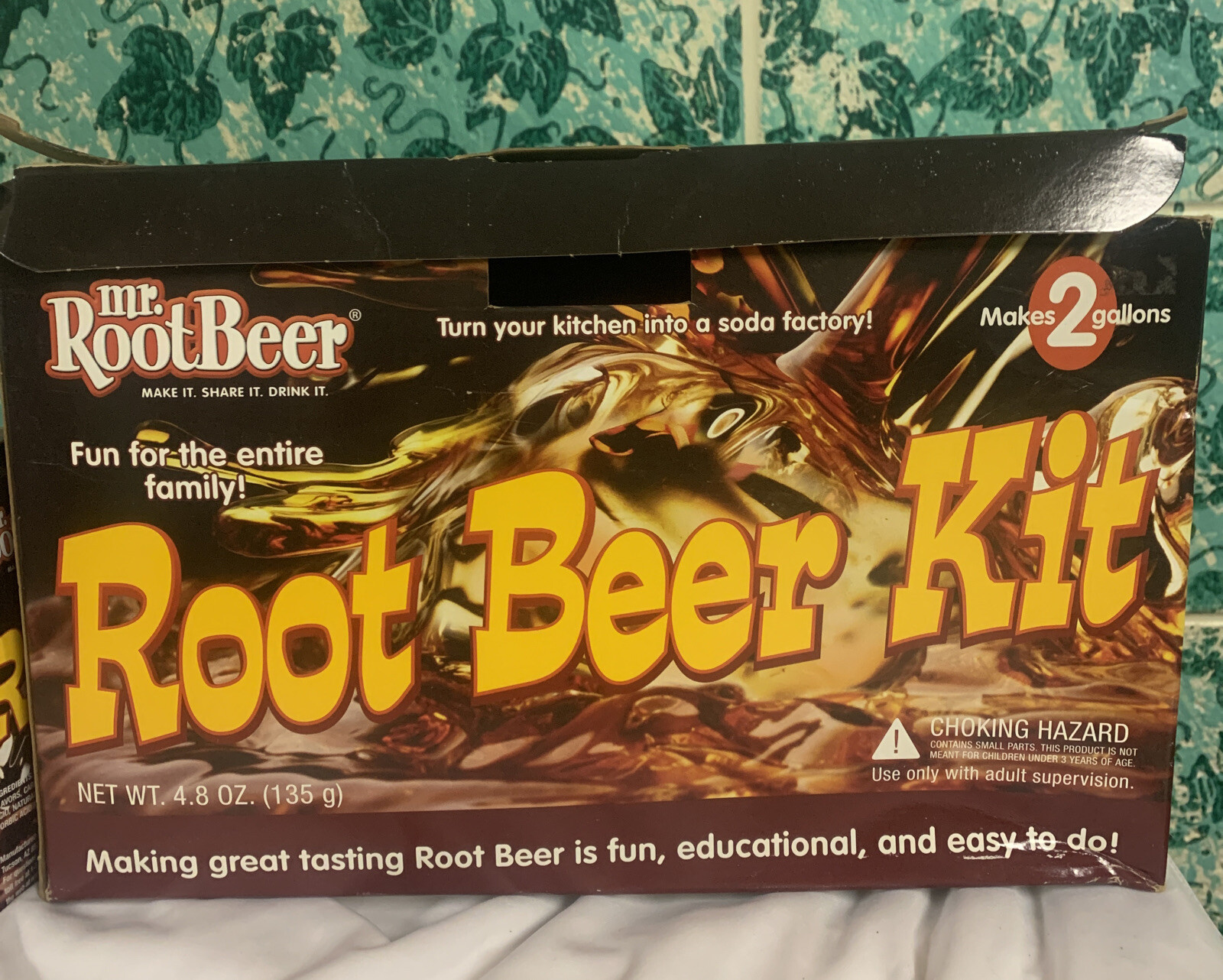 Mr. Root Beer 2 Gallon Home Brewing Root Beer Kit With 1 Refill Kit ...