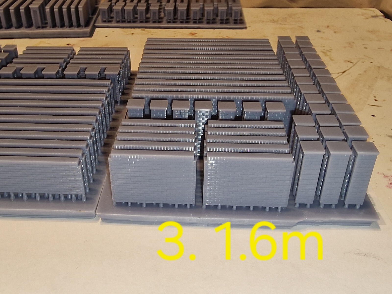 N Gauge Brick Walls Various Heights 0.6m 1.1m 1.6m 3d printed Unpainted ...