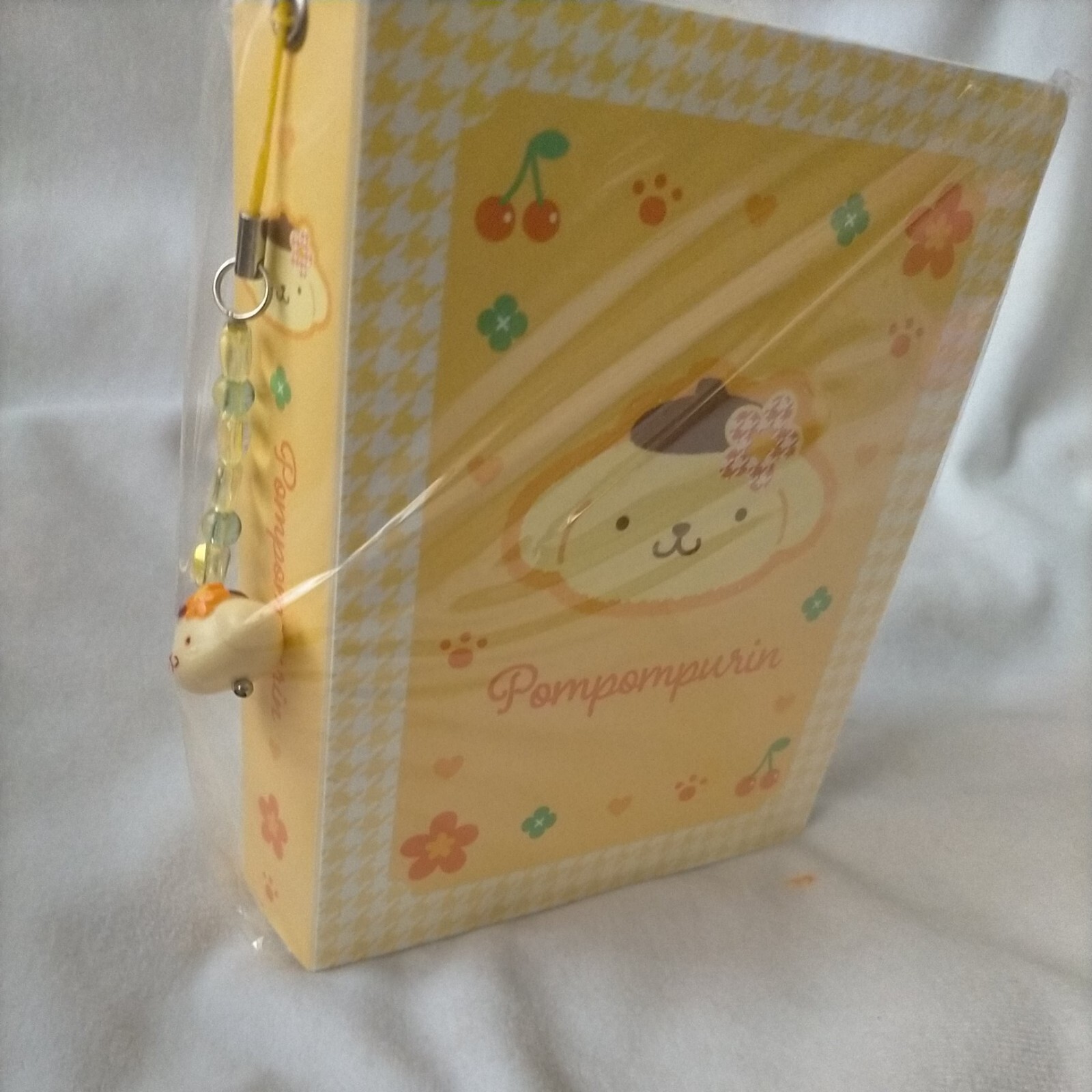 Sanrio Pompompurin Purin card case album Collect Book 200 pockets for ...