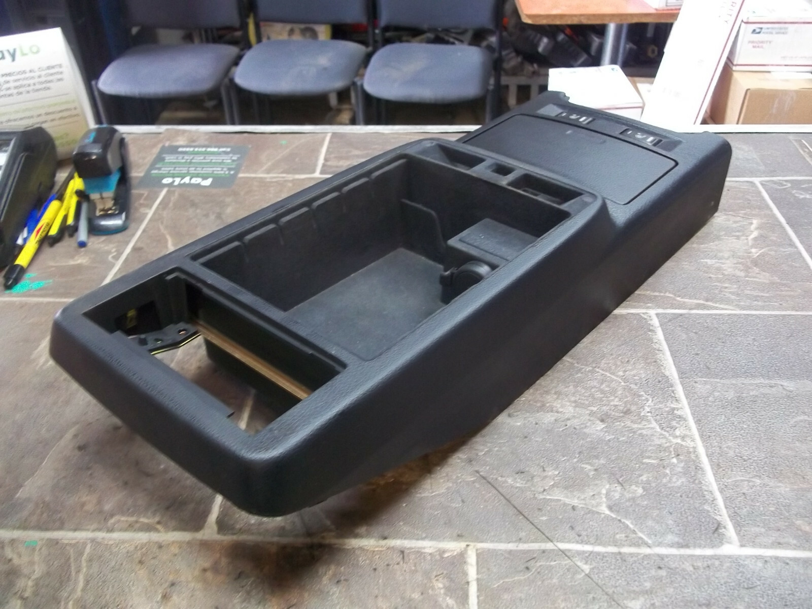 03 04 05 06 INFINITI G35 FLOOR CENTER CONSOLE ASSEMBLY W/ HEATED SEATS ...