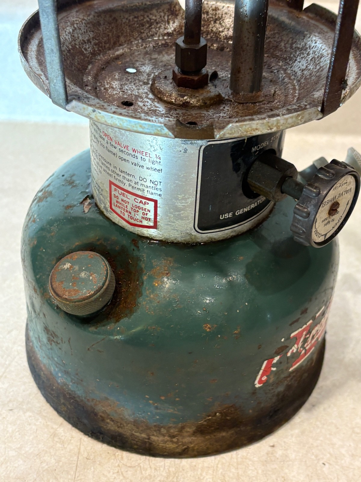 Vintage Big Hat 228H Double Mantle Coleman Lantern USA PARTS OR REPAIR ...