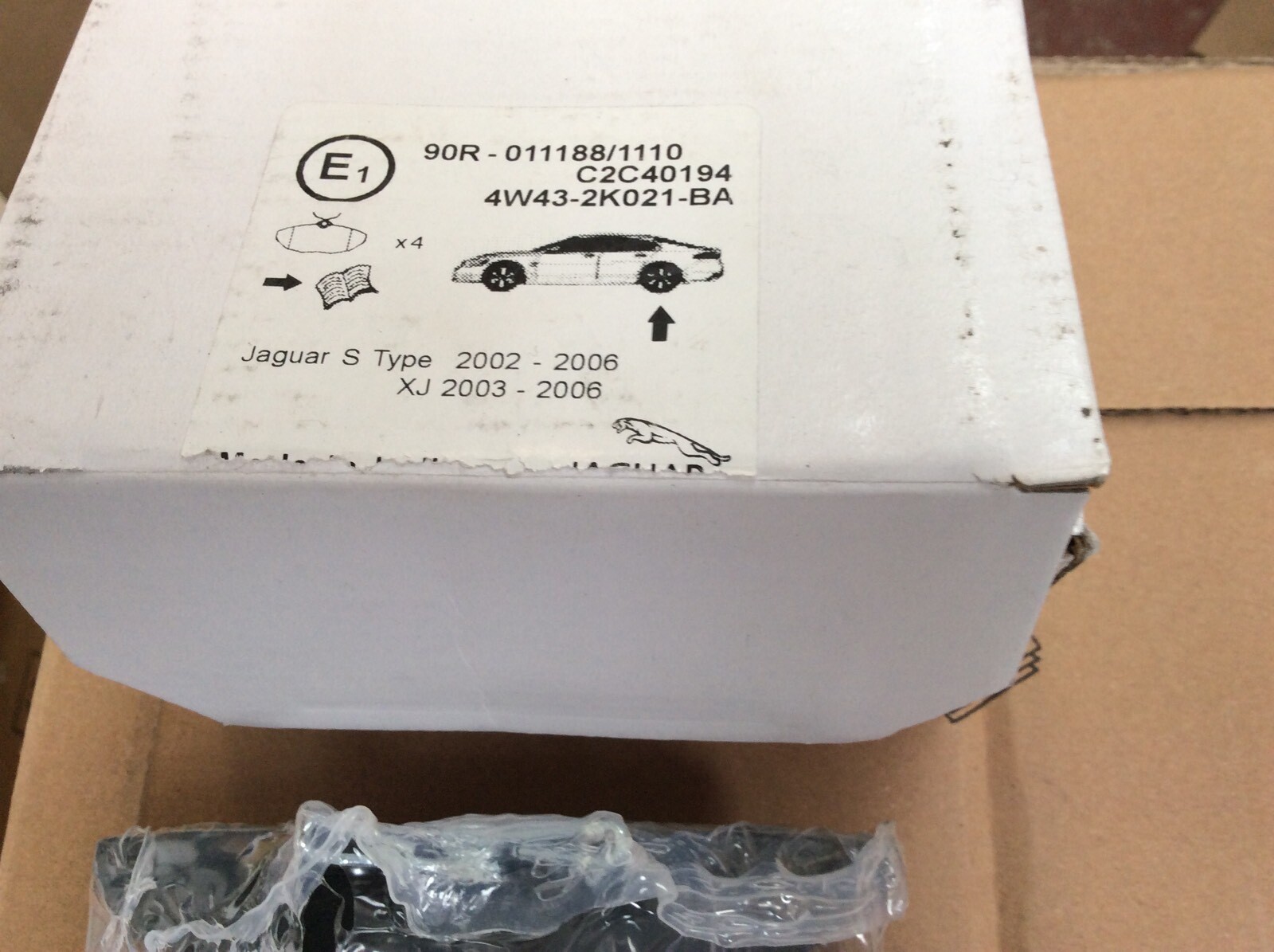 Jaguar XJ X350 (to G49700) S-type 2002-06 2.5 V6 Rear Brake Pads ...