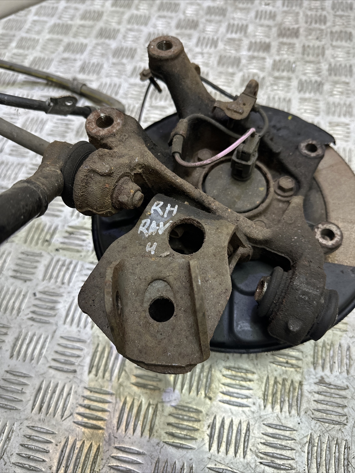 GENUINE TOYOTA RAV4 2017 REAR RIGHT SIDE BEARING HUB WITH ABS SENSOR ...