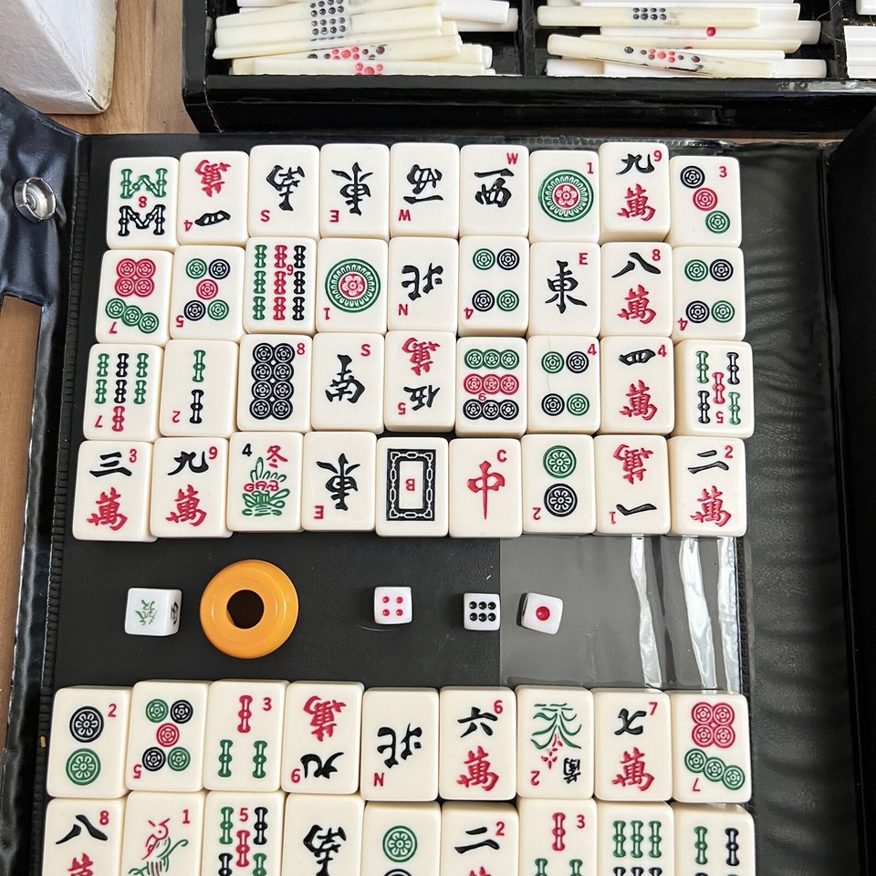 Vintage Mah Jong Set Fujian Lacquer Wares 4 Racks 144 Tiles 172 Sticks ...