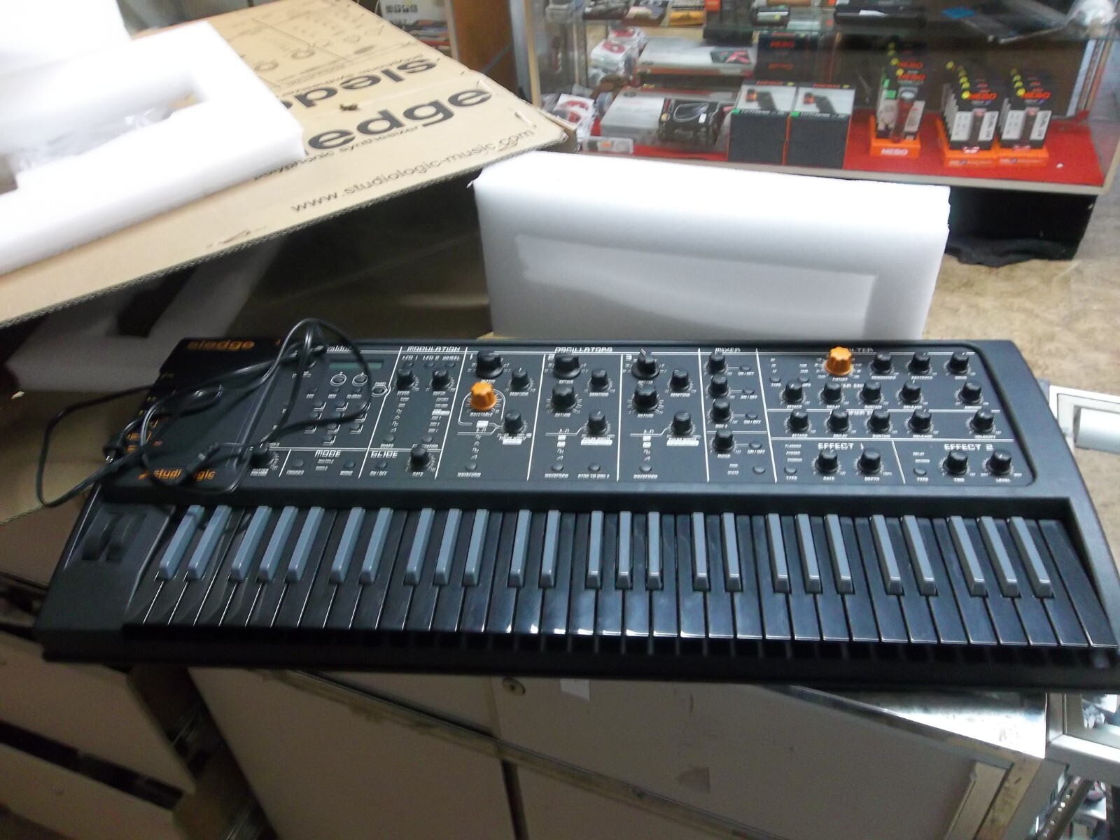 Studiologic Sledge Black Edition Synthsizer Synth 61 KEY Made in ITALY ...