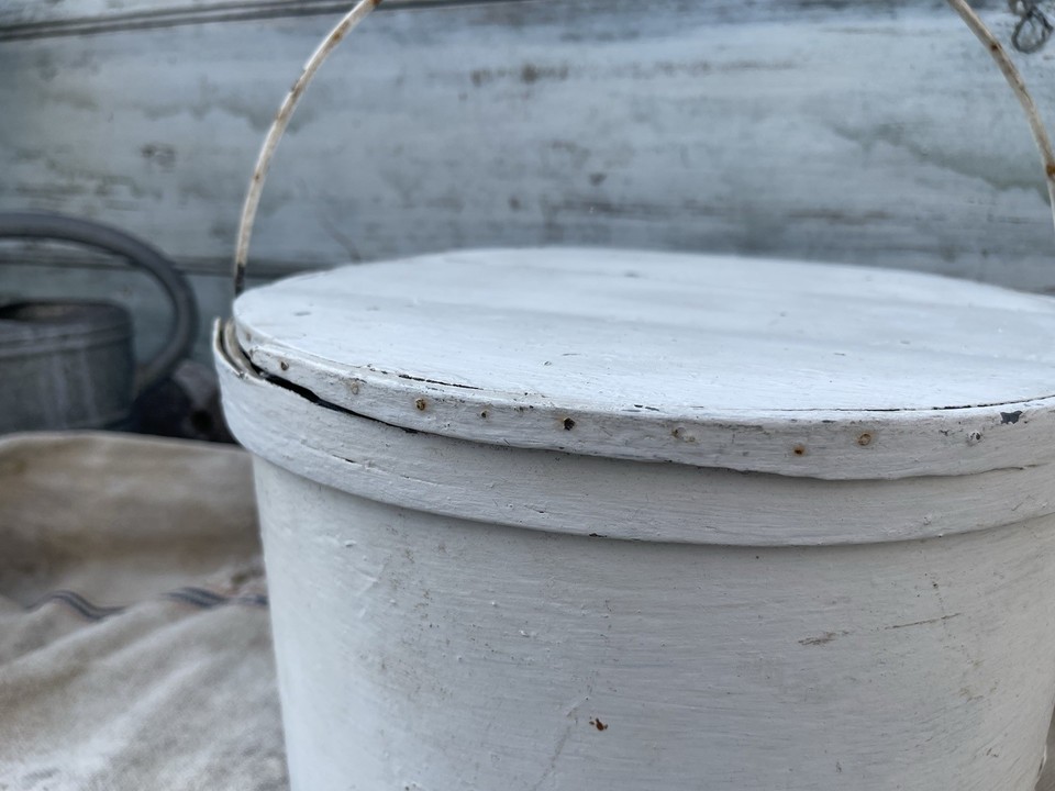 Large Antique Wooden White Painted Pantry Box & Lid Swing Bail Handle ...