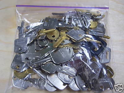 Heavy-Equipment-Tractor-Truck-Back Hoe-Fork lift--Machine-Keys-MHE ...